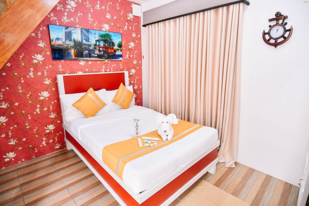 Villa Excellance: Best Wave Pool & Beach Resort in Tanza, Cavite